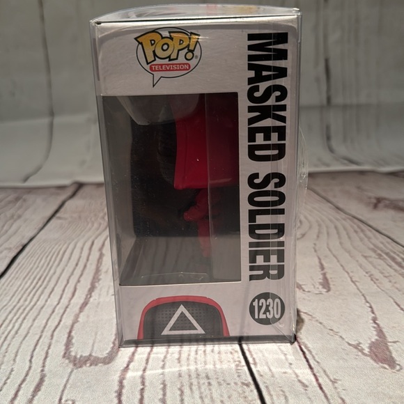 Funko | Toys | Nib Funko Pop Squid Game Season Circle Masked Soldier ...